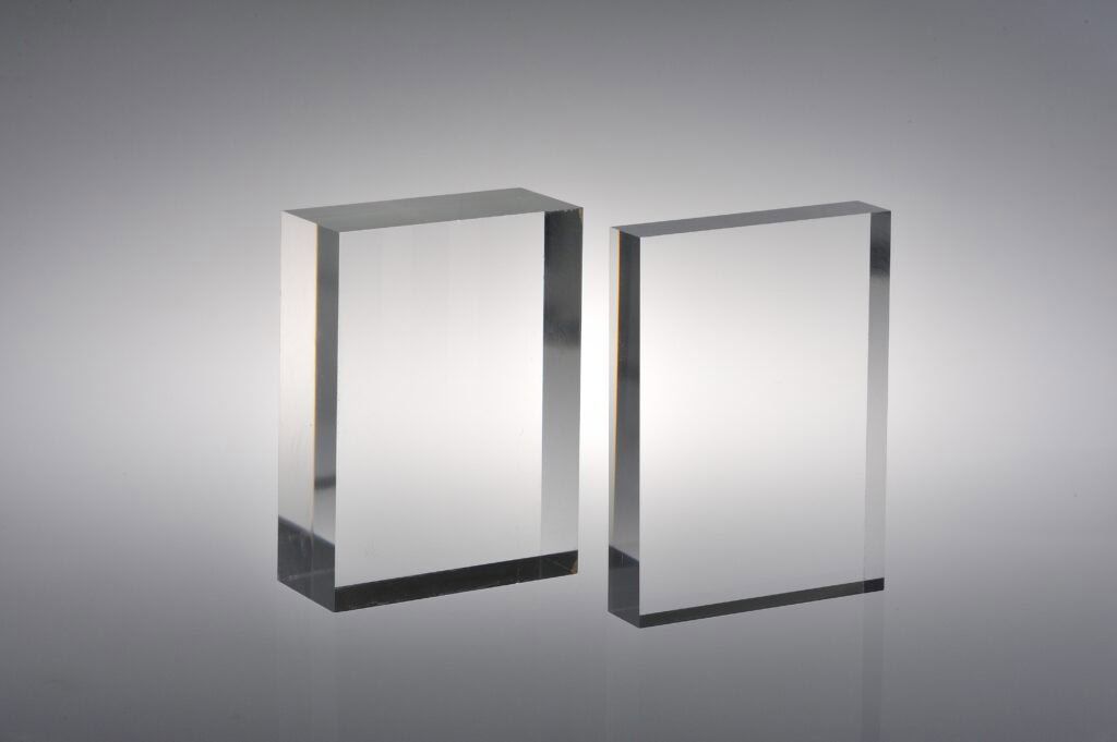 Acrylic vs Perspex: Make the Right Choice for Projects