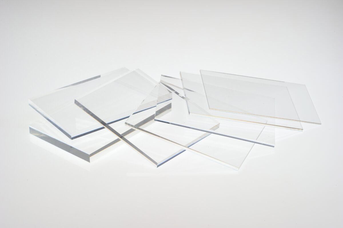 Acrylic vs Perspex: Make the Right Choice for Projects