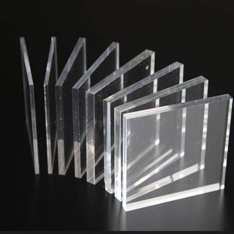 Plexiglass vs Acrylic: Discover Differences and Applications