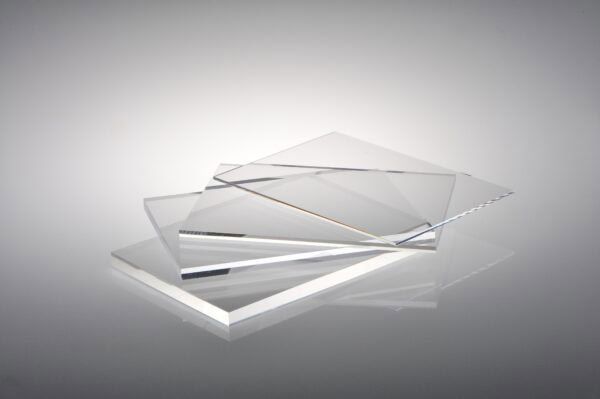 Acrylic vs Perspex: Make the Right Choice for Projects